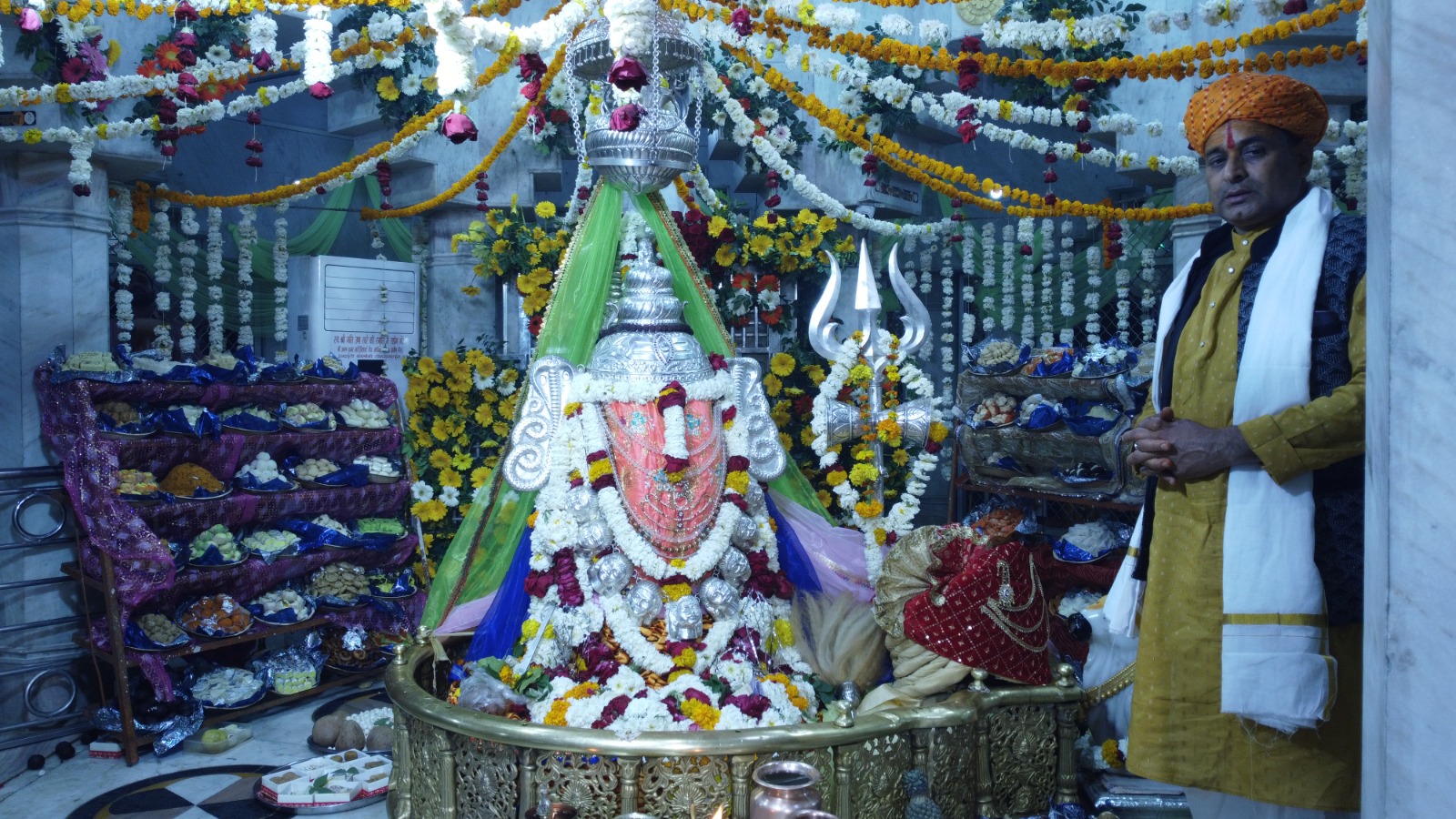 Official Website of Kundeshwar Dham | www.kundeshwardham.org